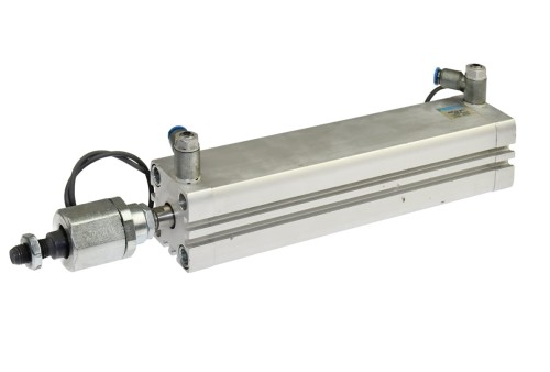 ADN-32-180-A-P-A FESTO 536267 Siłownik pneumatyczny BMF0072 BALUFF ...